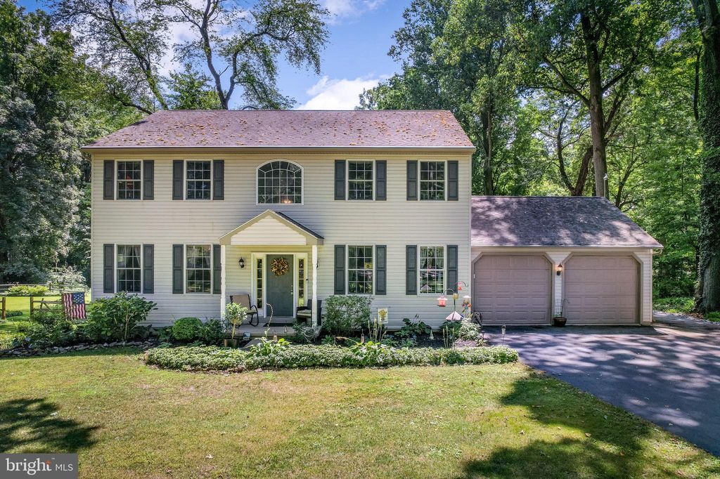 2704 E Kings Hwy, Coatesville, PA 19320 - See Est. Value, Schools & More