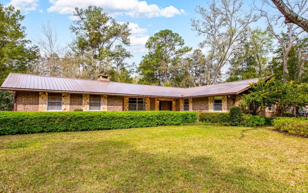 8853 145th Dr, Live Oak, FL 32060 - See Est. Value, Schools & More