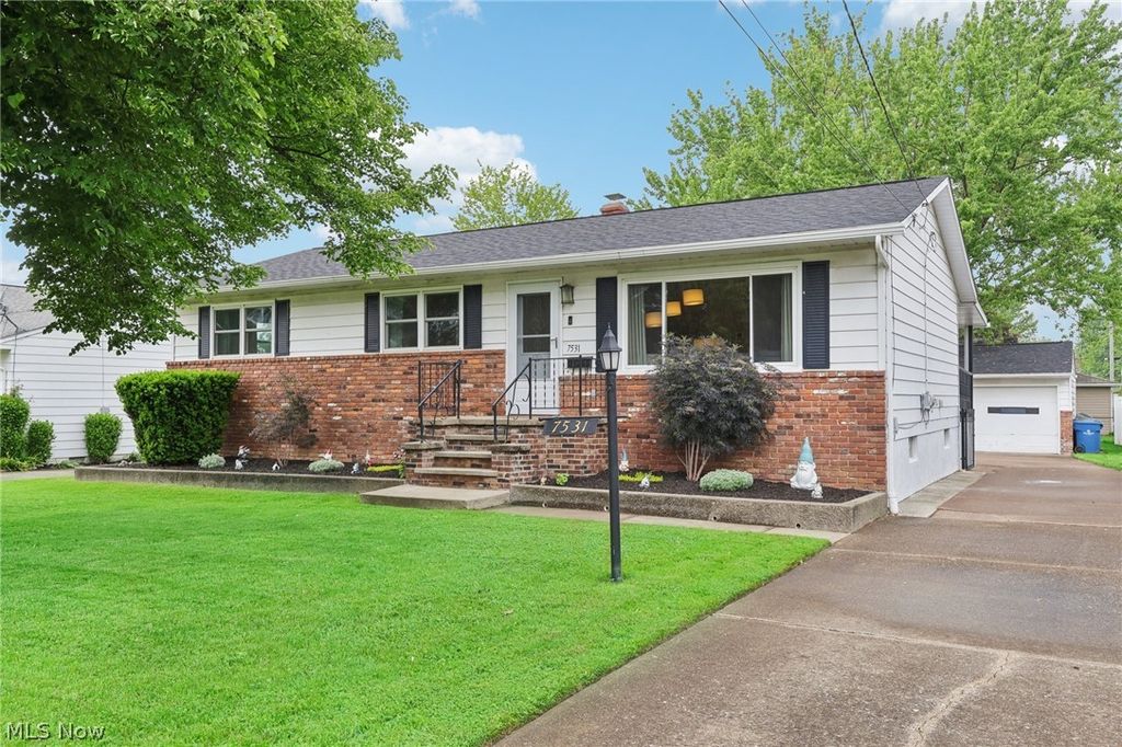 7531 Goldenrod Dr, Mentor On The Lake, OH 44060 - See Est. Value ...