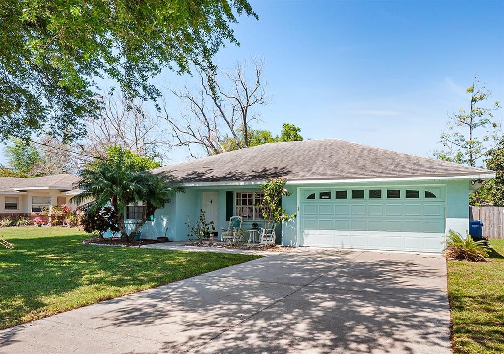 2215 Howard West Ave, Winter Haven, FL 33880 - See Est. Value, Schools ...