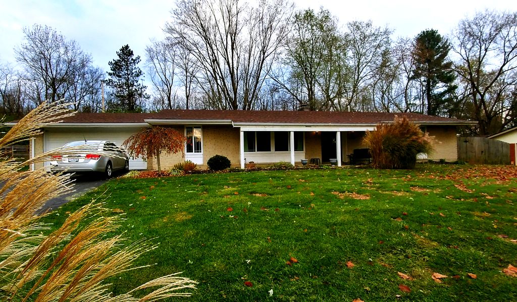 2427 Periwinkle Dr, Bellbrook, OH 45305 - See Est. Value, Schools & More