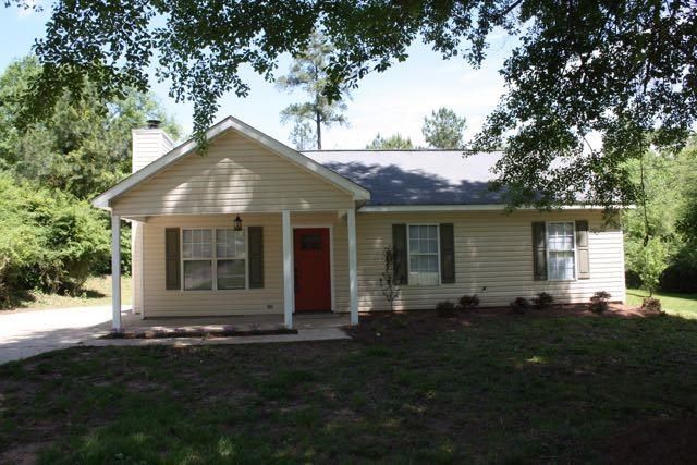 1106 County Road 189, Valley, AL 36854 - See Est. Value, Schools & More