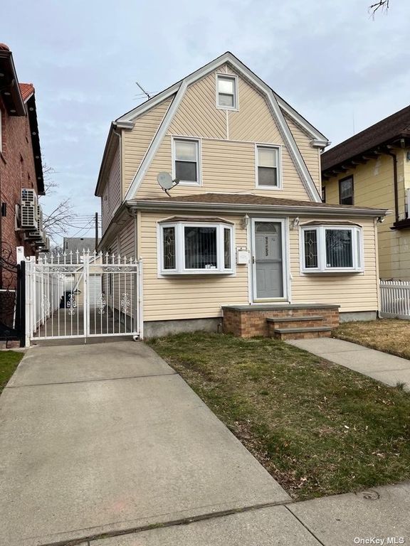 93-53 215th Place, Queens Village, NY 11428 | Trulia