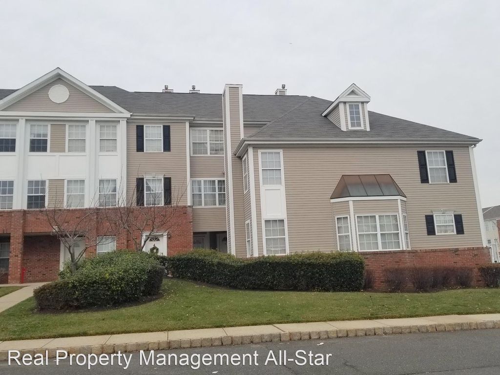 2304 Timber Ridge Ct, Parlin, NJ 08859 - See Est. Value, Schools & More