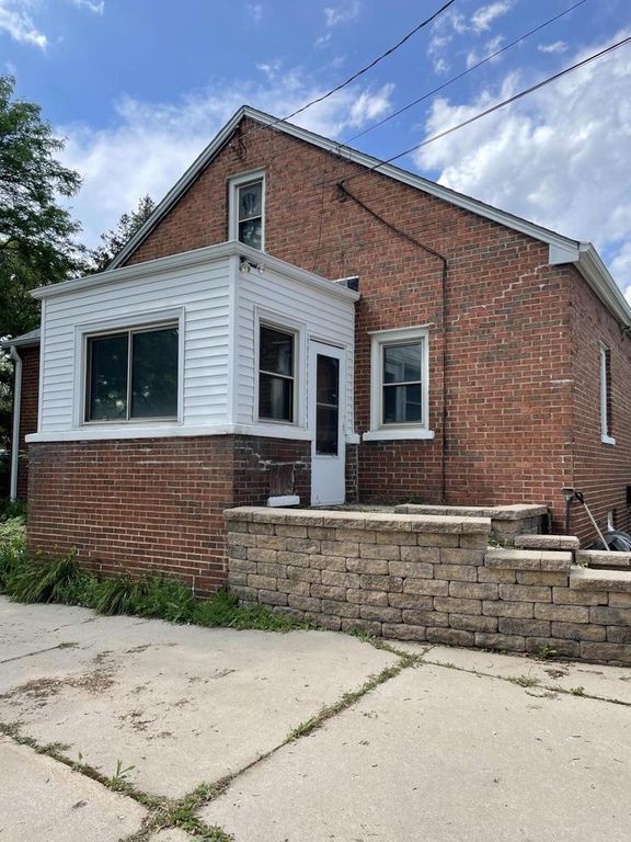 4844 South 20th STREET, Milwaukee, WI 53221 - See Est. Value, Schools ...