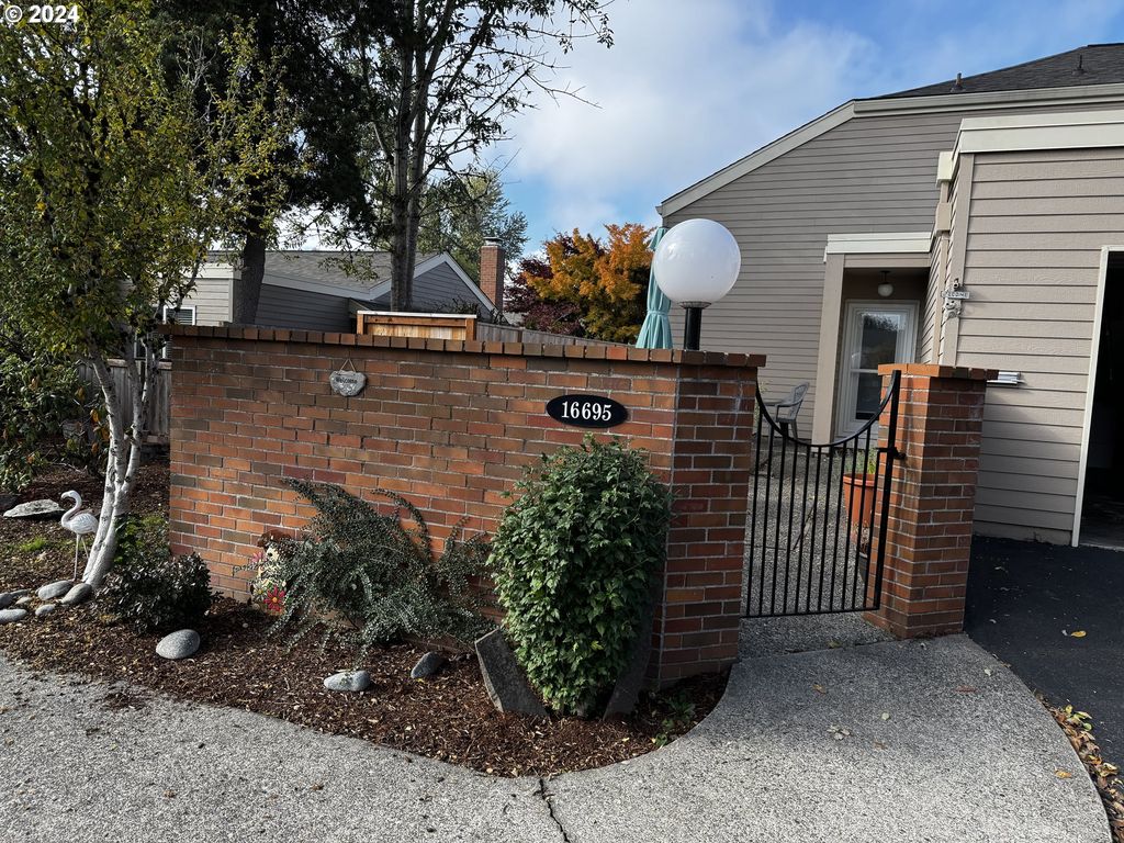 16695 SW Monterey Ln, Portland, OR 97224 - See Est. Value, Schools & More