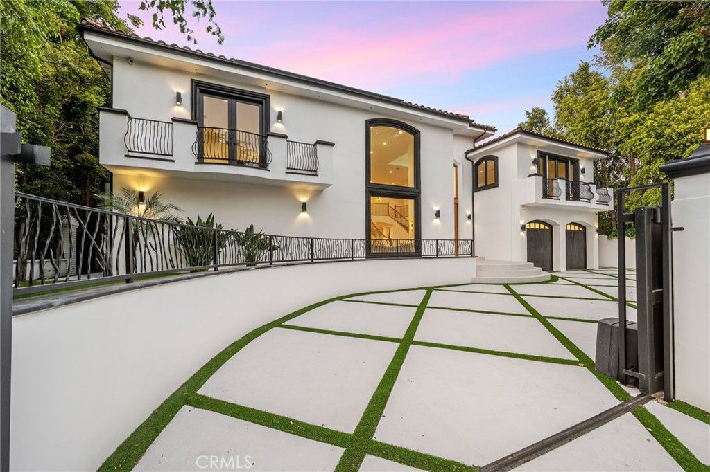 14257 Chandler Blvd, Sherman Oaks, CA 91401 | MLS# SR24096020 | Trulia
