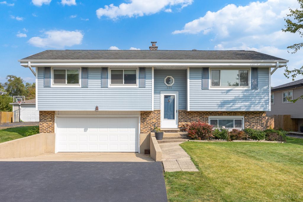 375 Pine Ln, Wood Dale, IL 60191 - See Est. Value, Schools & More