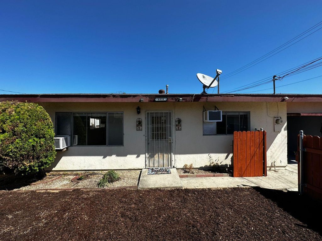 4096 Howard Ave, Los Alamitos, CA 90720 - See Est. Value, Schools & More