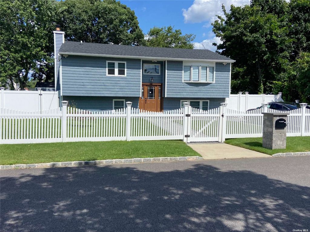 55 S 20th Street, Wyandanch, NY 11798 | Trulia