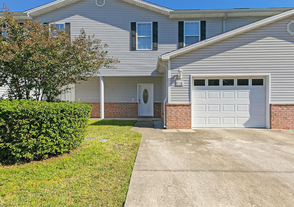 769 Pine Aly, Fort Walton Beach, FL 32547 - Trulia | Trulia