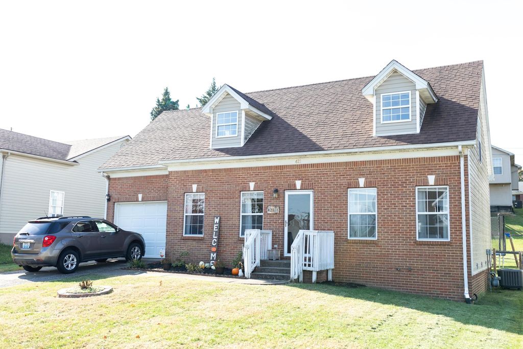 421 Briarpatch Ln, Frankfort, KY 40601 - See Est. Value, Schools & More