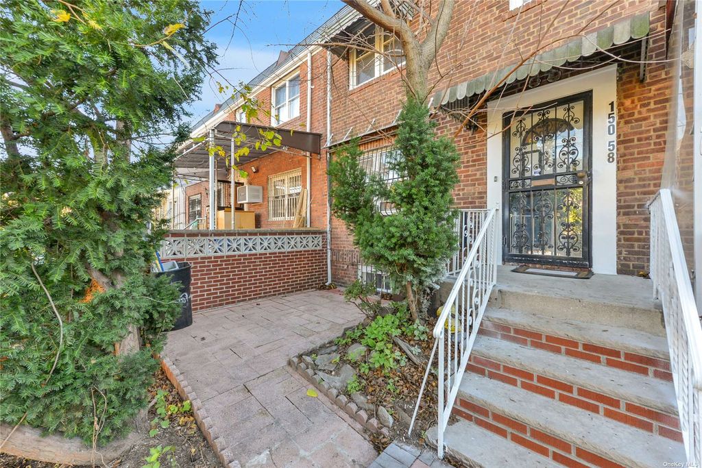 150-58 77th Road, Flushing, NY 11367 | Trulia