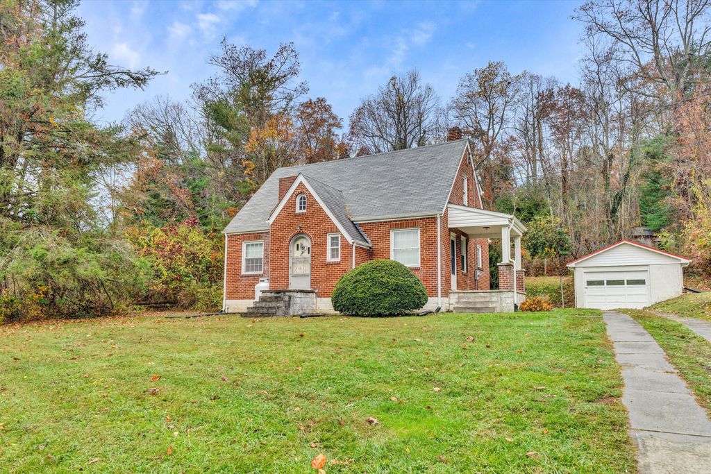 11153 Bent Mountain Rd, Bent Mountain, VA 24059 | Trulia