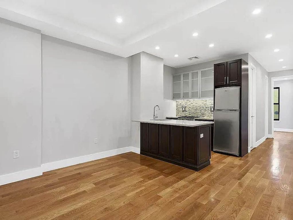 951 Prospect Pl #3C, Brooklyn, NY 11213 - See Est. Value, Schools & More
