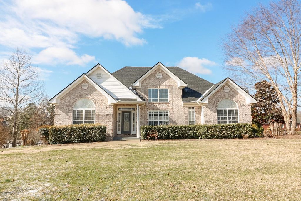 1050 Kacie Dr, Pleasant View, TN 37146 - See Est. Value, Schools & More
