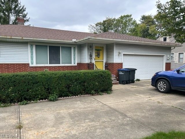 6833 E Pleasant Valley Rd, Independence, OH 44131 - See Est. Value ...