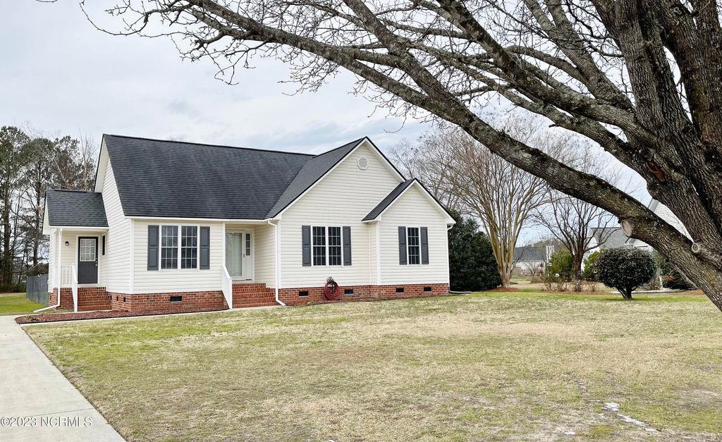 2114 Brookview Place, Greenville, NC 27858 - See Est. Value, Schools & More