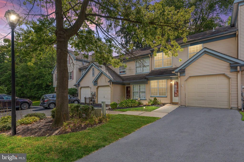 334 Stonebridge Blvd, New Castle, DE 19720 - See Est. Value, Schools & More