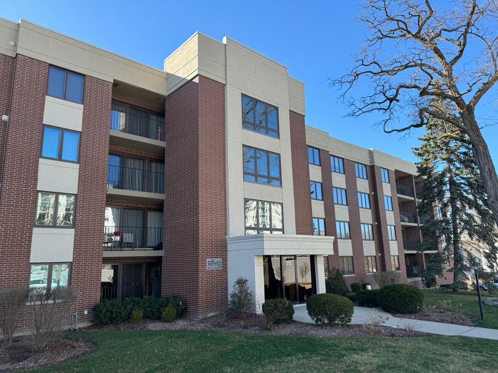 212 W Saint Charles Rd #111D, Lombard, IL 60148 - See Est. Value ...
