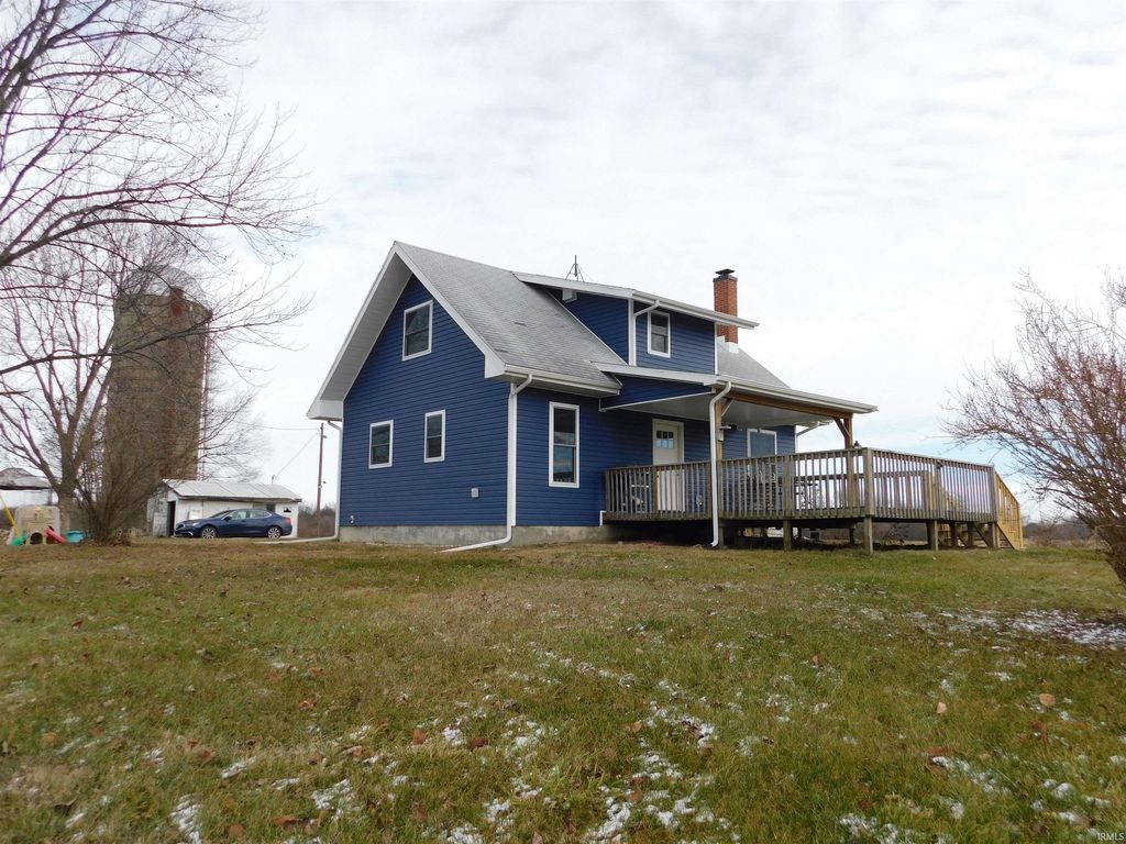 9420 E Division Rd, Akron, IN 46910 - See Est. Value, Schools & More