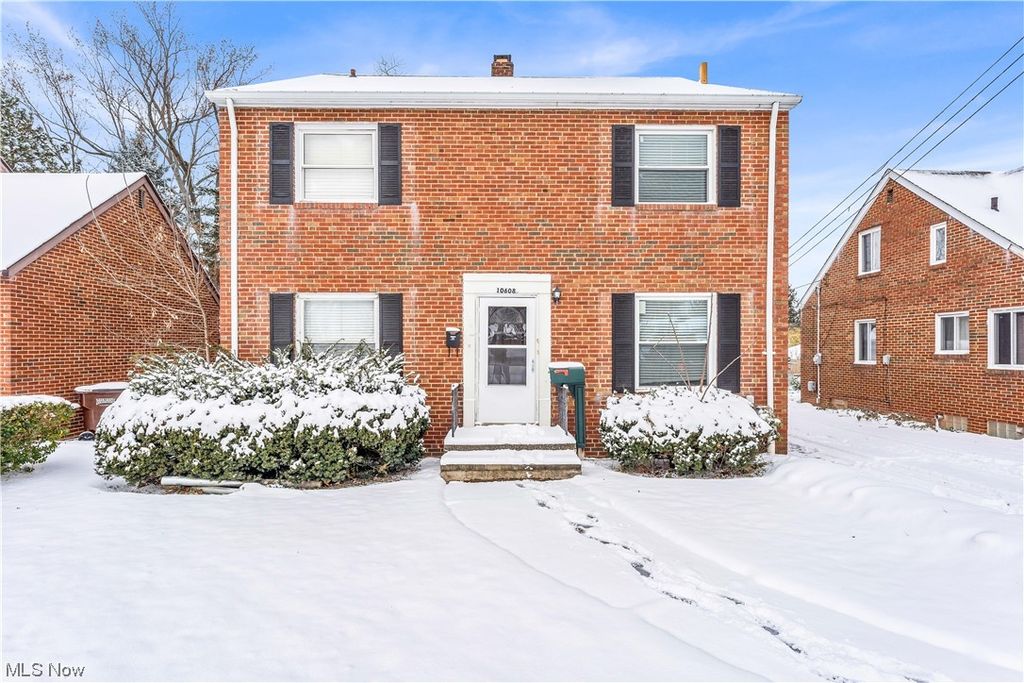 10608 Snow Rd, Parma, OH 44130 - See Est. Value, Schools & More