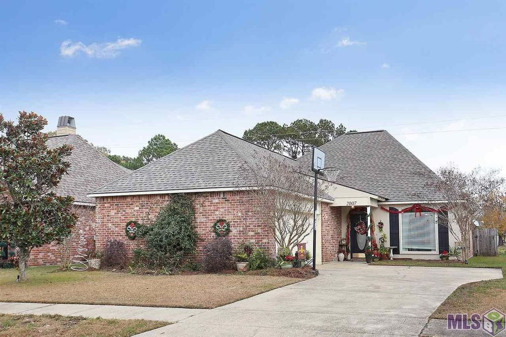 2007 Hunters Trail Dr, Baton Rouge, LA 70816 - See Est. Value, Schools ...