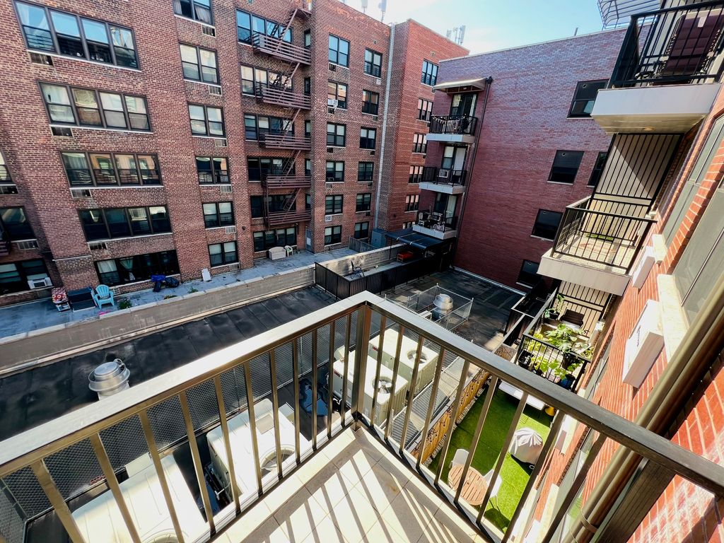 45 Hinckley Pl #4E, Brooklyn, NY 11218 | Trulia