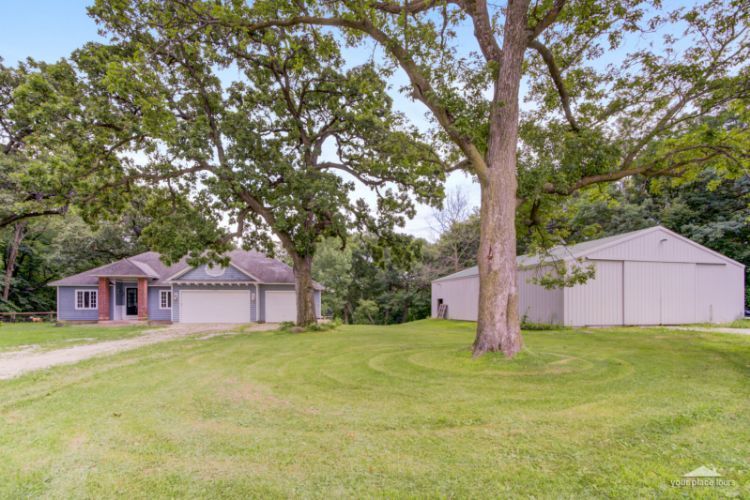 2424 N 4009th Rd, Serena, IL 60549 - See Est. Value, Schools & More