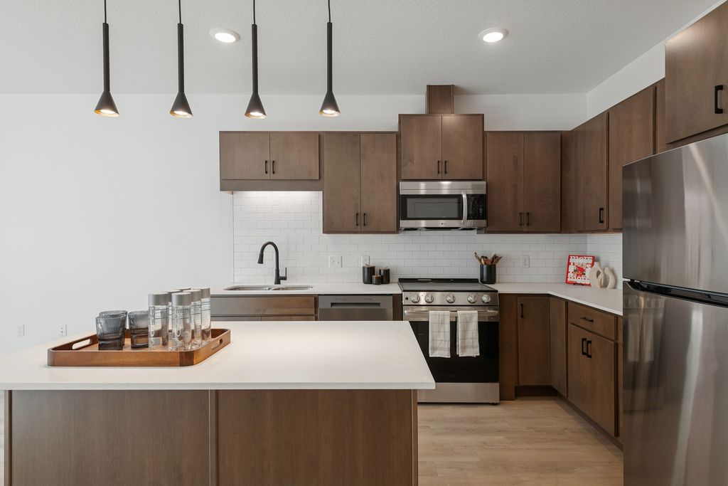 175 Burnsville Pkwy W #222, Burnsville, MN 55337 - See Est. Value ...