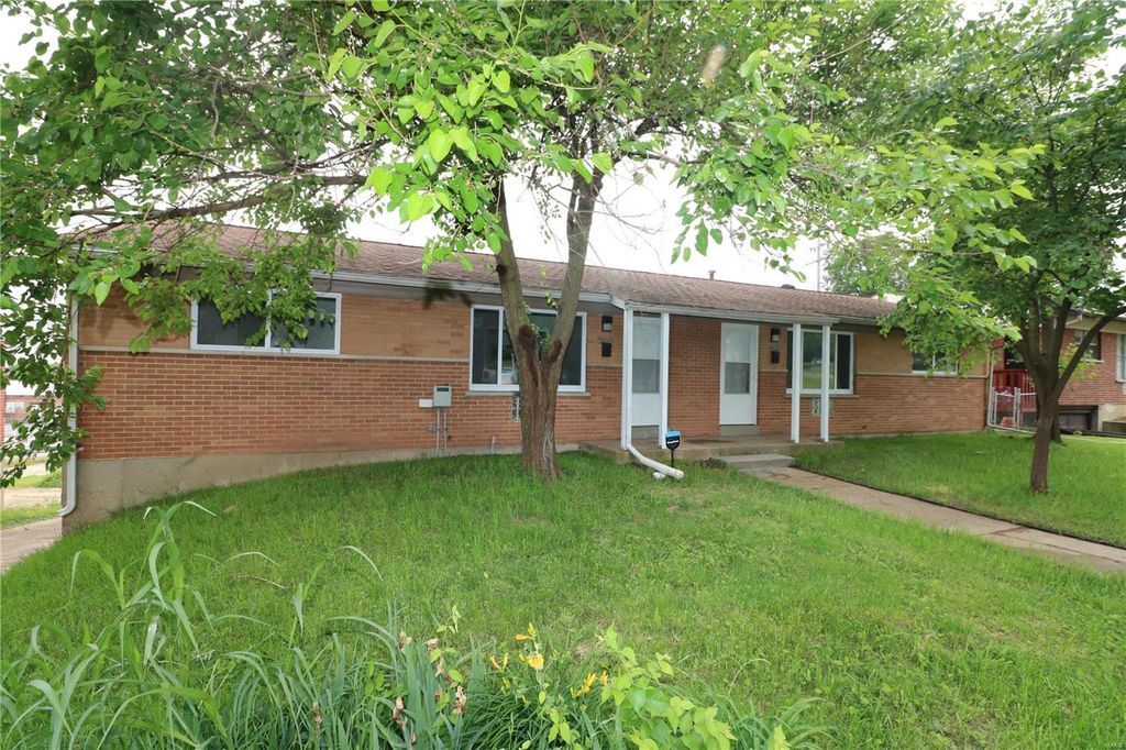 958 Raford Ct, Saint Louis, MO 63137 - See Est. Value, Schools & More