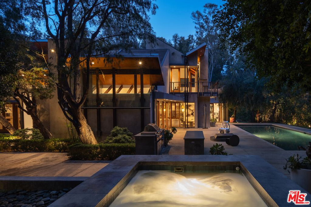 7728 Woodrow Wilson Dr, Los Angeles, CA 90046 | MLS# 24-350692 | Trulia