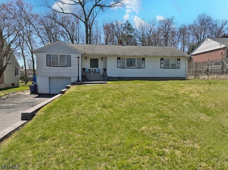 93 Macdonald Dr, Wayne, NJ 07470 - See Est. Value, Schools & More