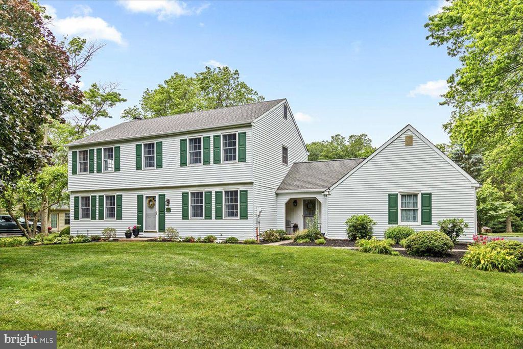 22 Tiffany Dr, Perkasie, PA 18944 - See Est. Value, Schools & More