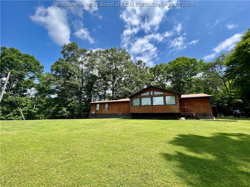 49 Runyon Ln, Forest Hill, WV 24935 - See Est. Value, Schools & More