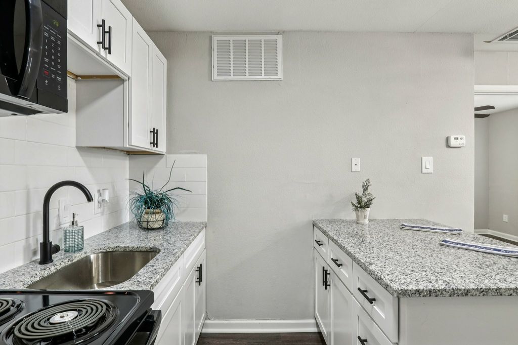 708 W 15th St #Y4, Georgetown, TX 78626 | Trulia