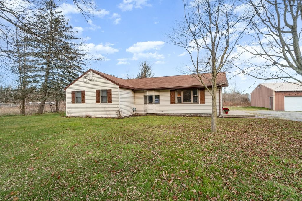 2936 N Waldo Rd, Midland, MI 48642 - See Est. Value, Schools & More