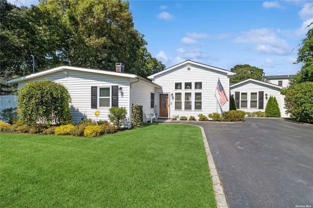 7 Musket Drive, Shirley, NY 11967 | Trulia