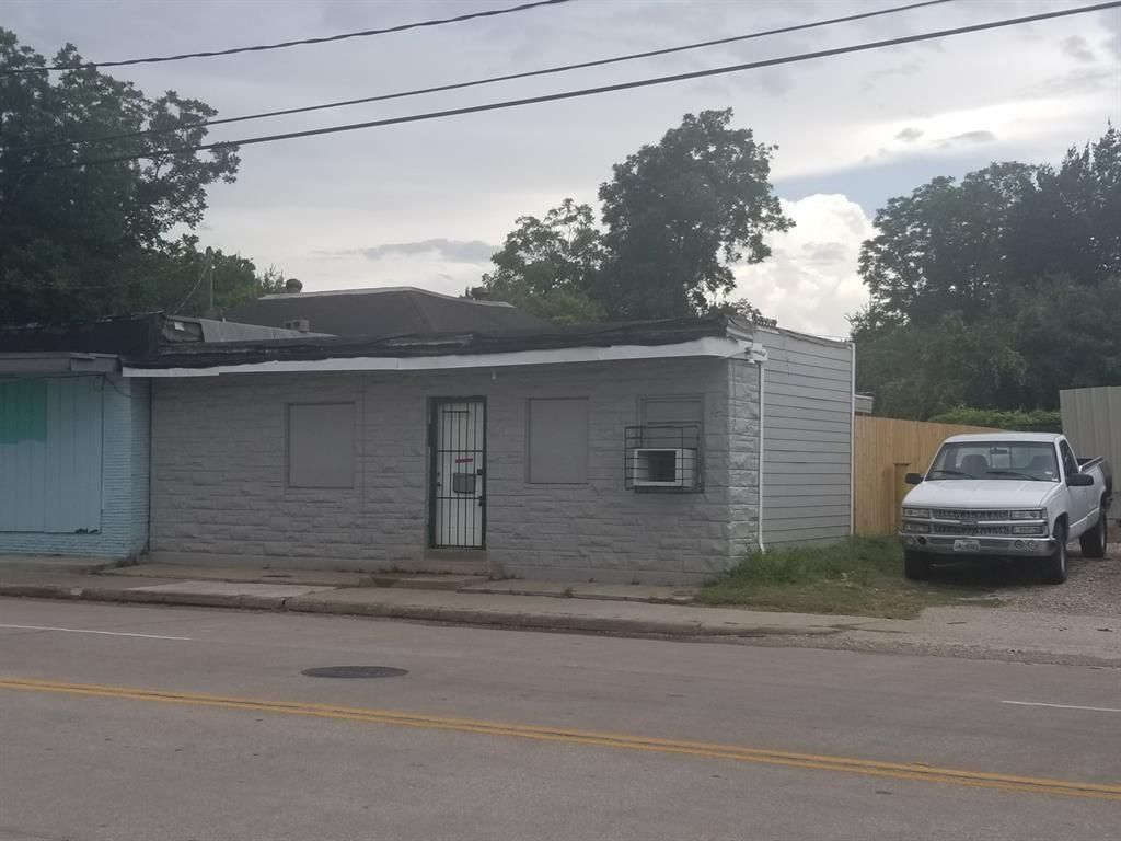 2206 Telephone Rd, Houston, TX 77023 - See Est. Value, Schools & More