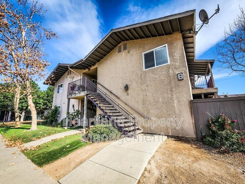 240 W Lincoln Ave #10, Escondido, CA 92026 - See Est. Value, Schools & More