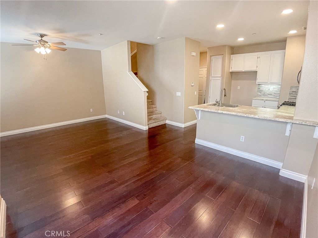 41880 Davenport Way #B, Murrieta, CA 92562 - See Est. Value, Schools & More