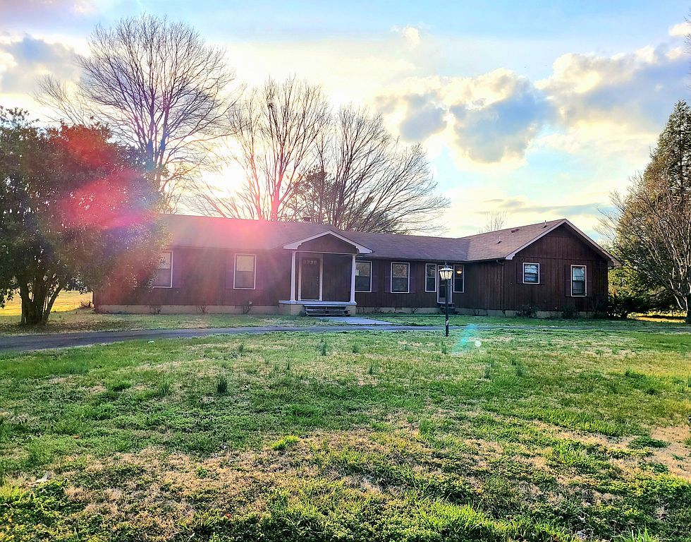 266 Carolina Ave, Delano, TN 37325 - See Est. Value, Schools & More