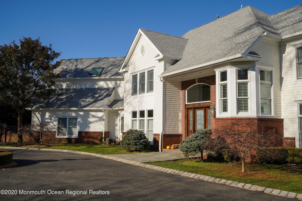 1 Hillpond Ln, Rumson, NJ 07760 - See Est. Value, Schools & More