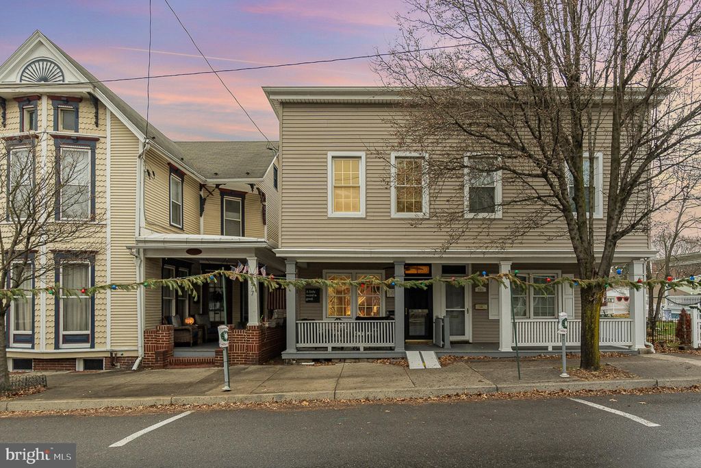 283 Union St, Millersburg, PA 17061 - See Est. Value, Schools & More