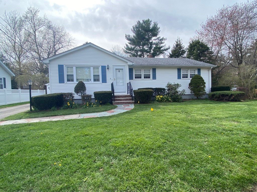 3 Woodlawn St, Taunton, MA 02780 - See Est. Value, Schools & More