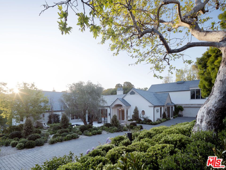 141 N Bentley Ave, Los Angeles, CA 90049 | MLS# 24-386149 | Trulia