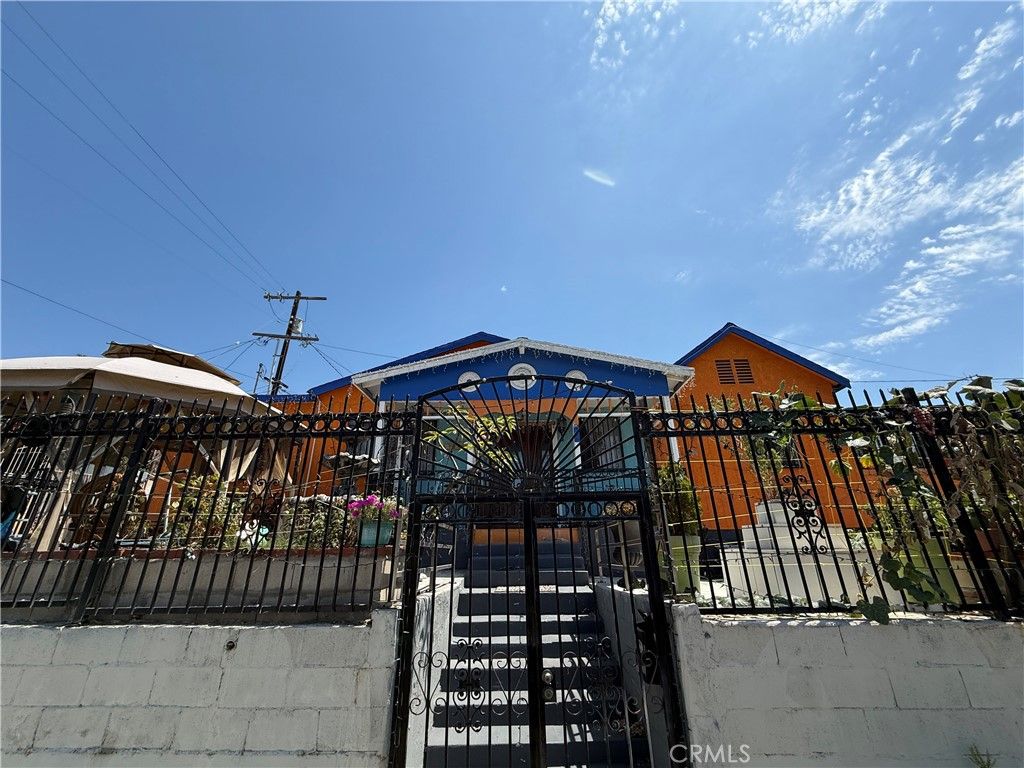 1246 S Concord St E, Los Angeles, CA 90023 | MLS# MB26000218 | Trulia