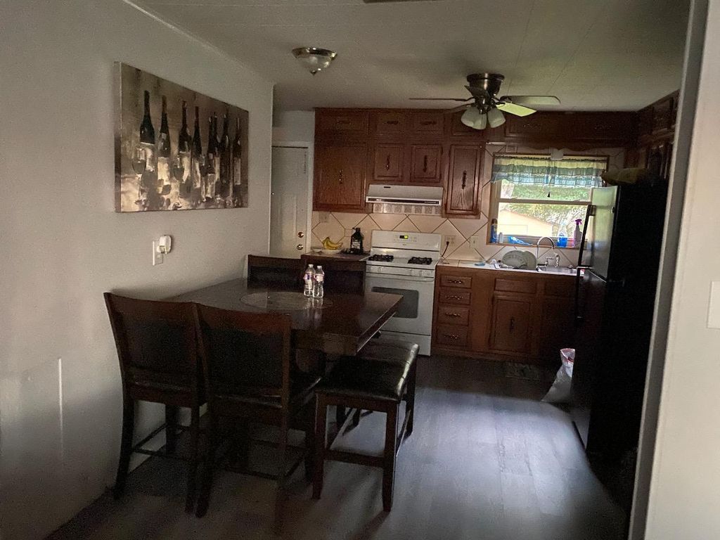 1617 School Dr, Jacksonville, AR 72076 - See Est. Value, Schools & More