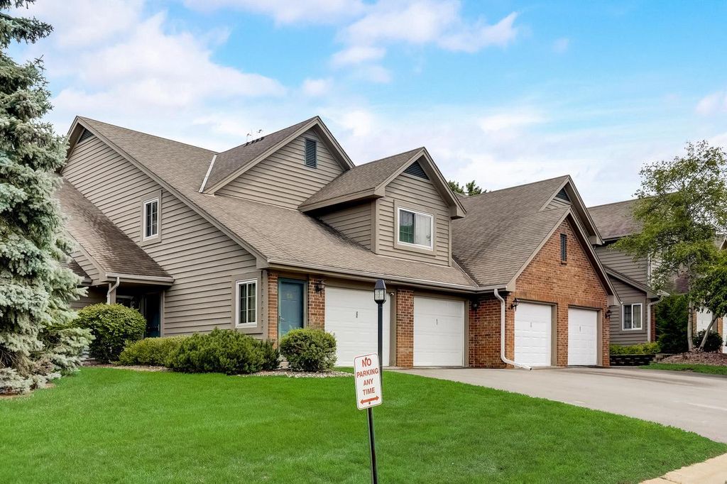 18600 Brookfield Lake DRIVE #52, Brookfield, WI 53005 - See Est. Value ...