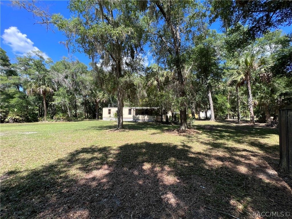 11265 N Ginny Lane Point, Inglis, FL 34449 - See Est. Value, Schools & More